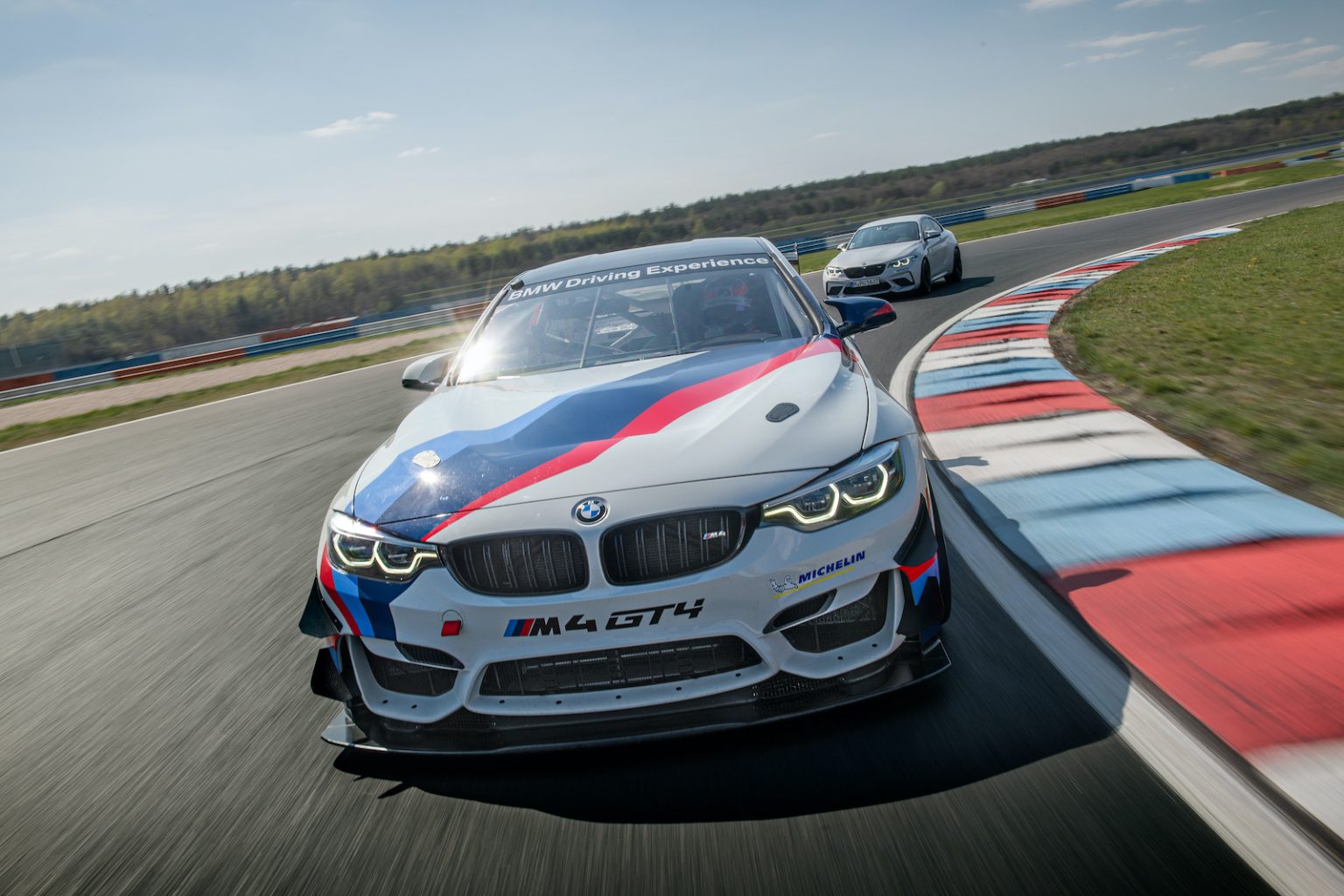 BMW Race Track Experience: BMW M4 GT4 Training Level 1 – Trackdaysport